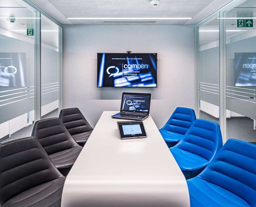 MTU Aero Engines - easescreen Green Signage