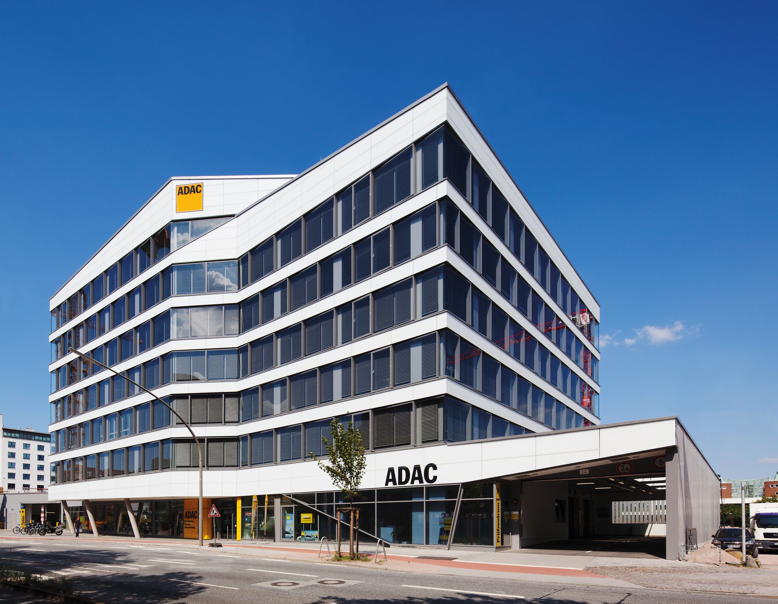 ADACEurope's largest traffic club - easescreen