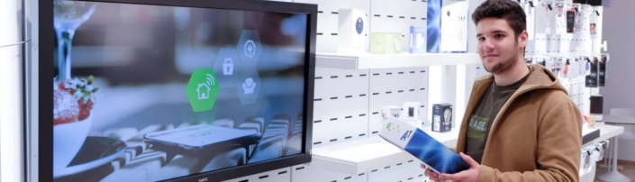 Digital Signage Projects - easescreen